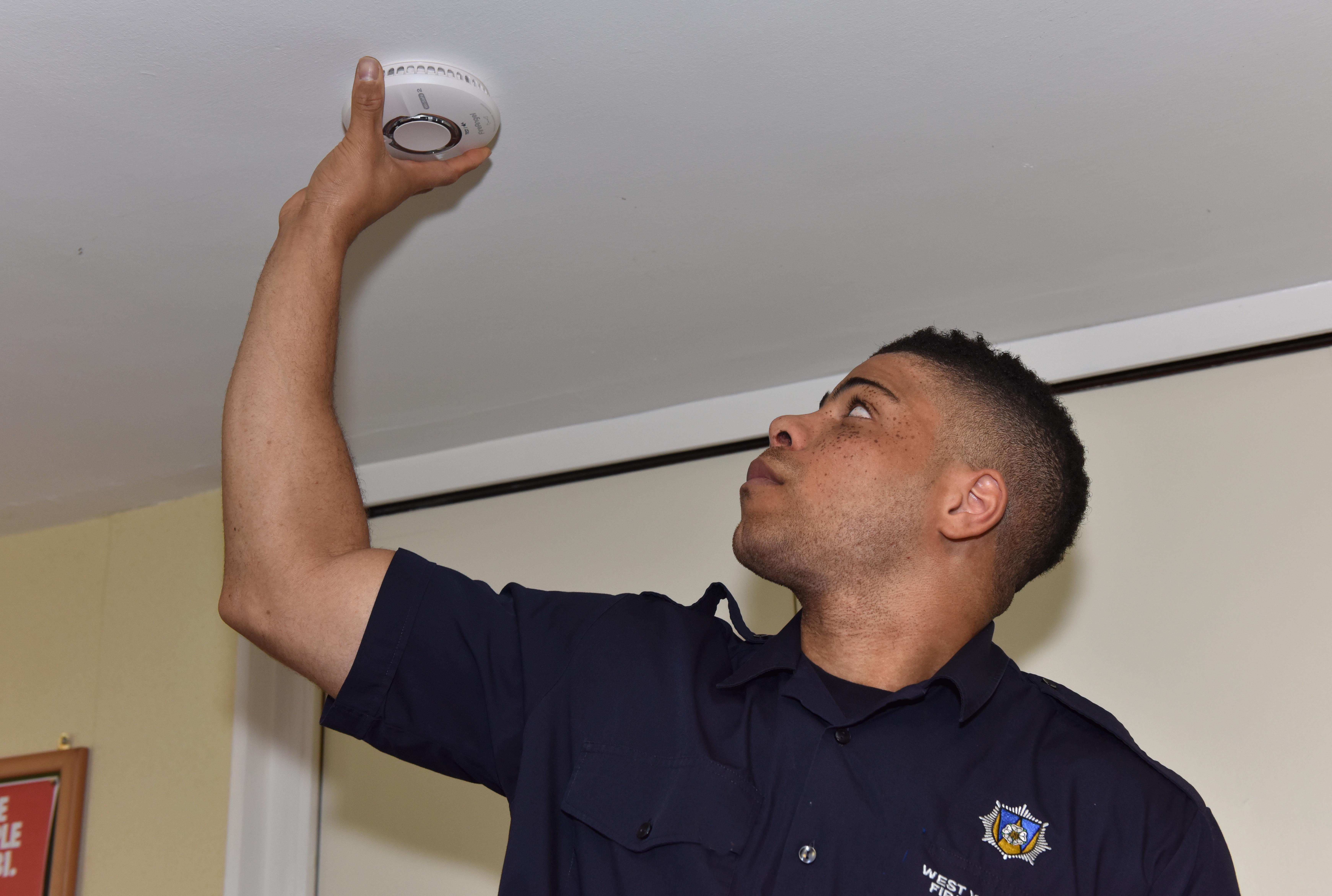 Smoke Alarms West Yorkshire Fire And Rescue Service